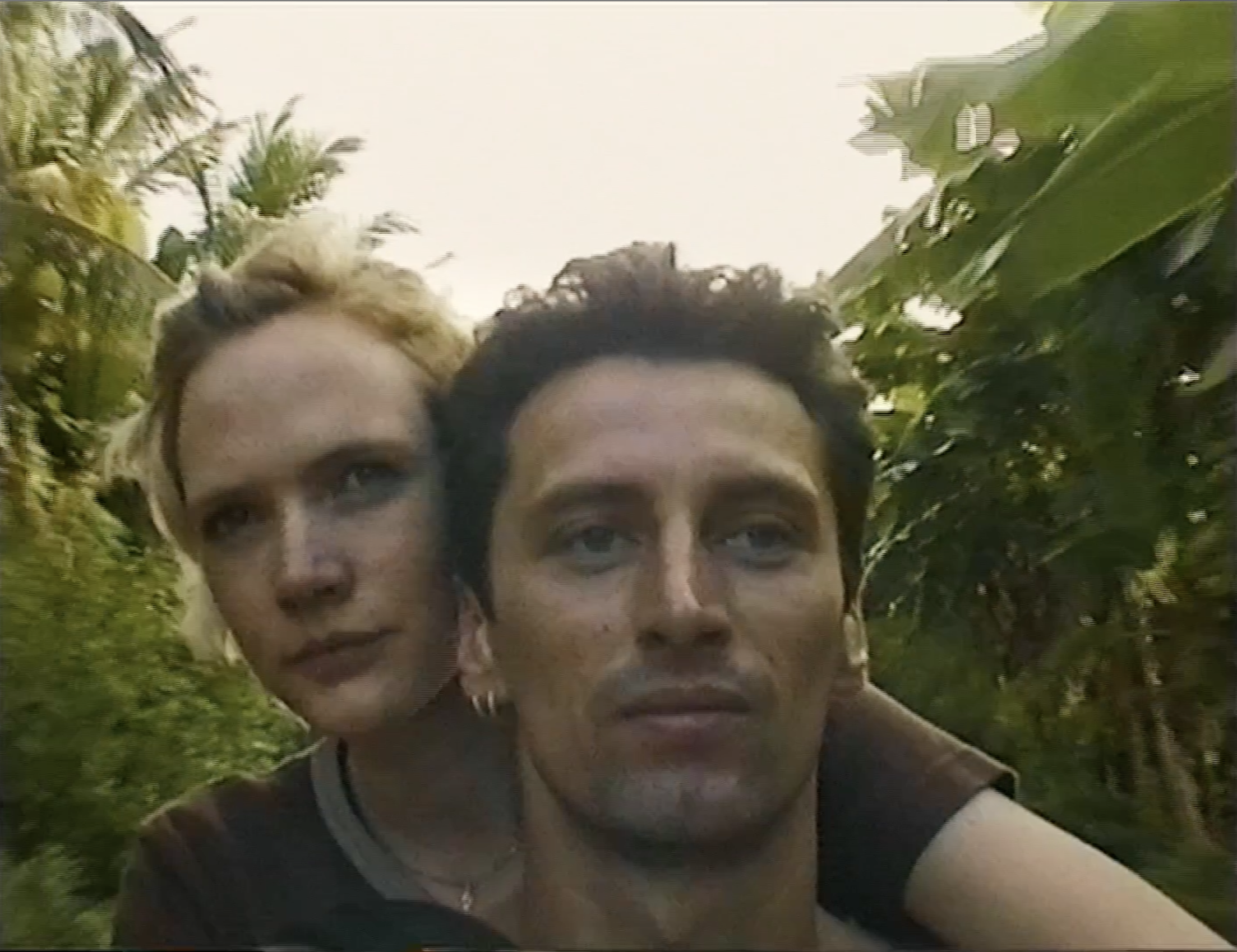 Love-22-Love – De DocUpdate