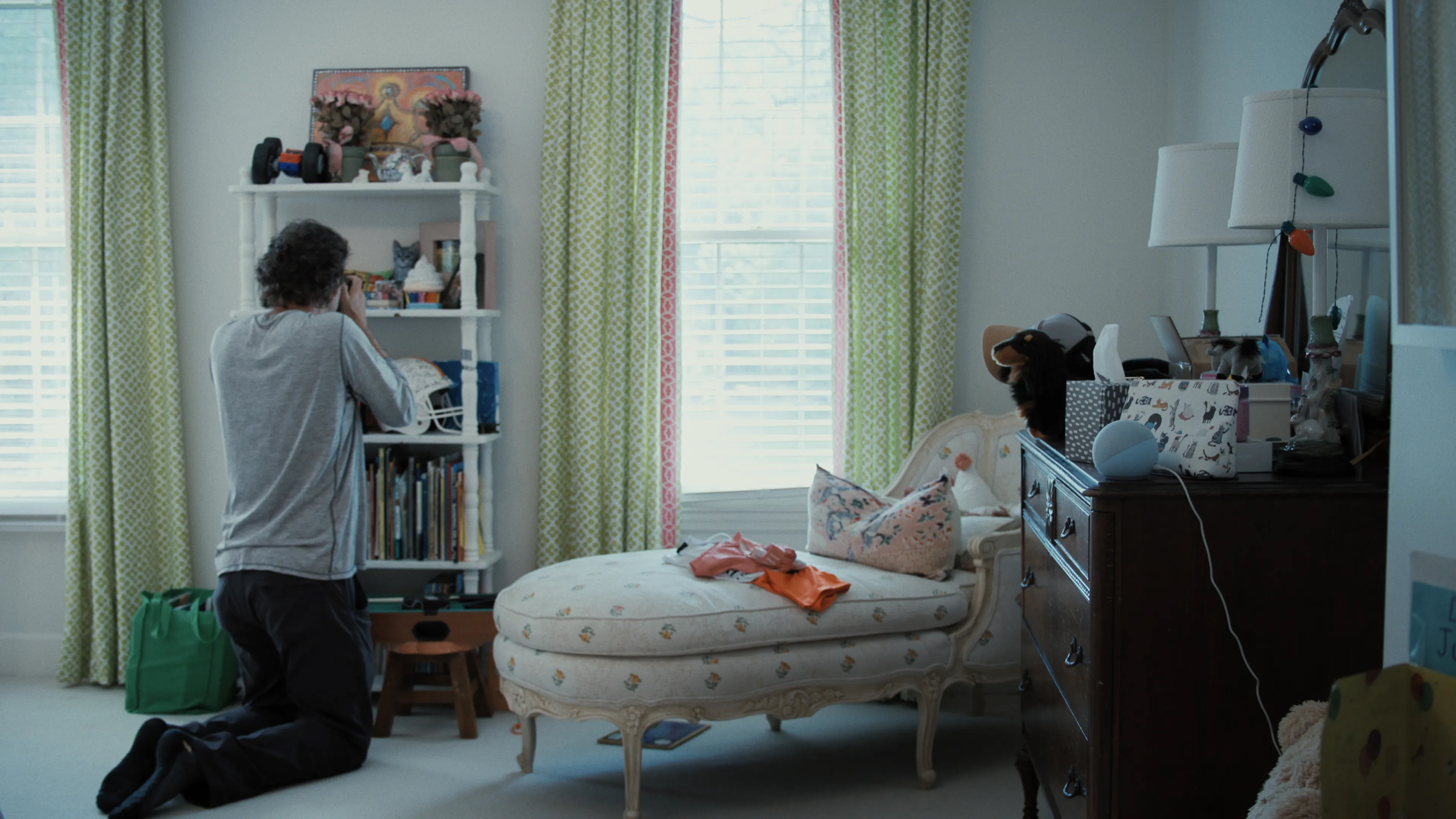 All The Empty Rooms – De DocUpdate